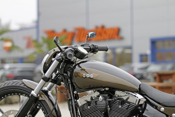 Headlight and Fairing Kit for Harley Breakout – Custom Motorcycle Parts ...